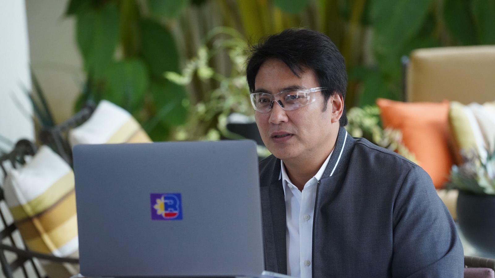 Salary hike sa mga guro isinulong ni Sen. Revilla – OnlineBalita news